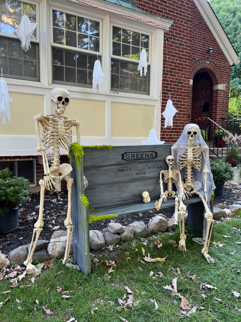 DIY Spooky Bench Makeover - Build and Create Home