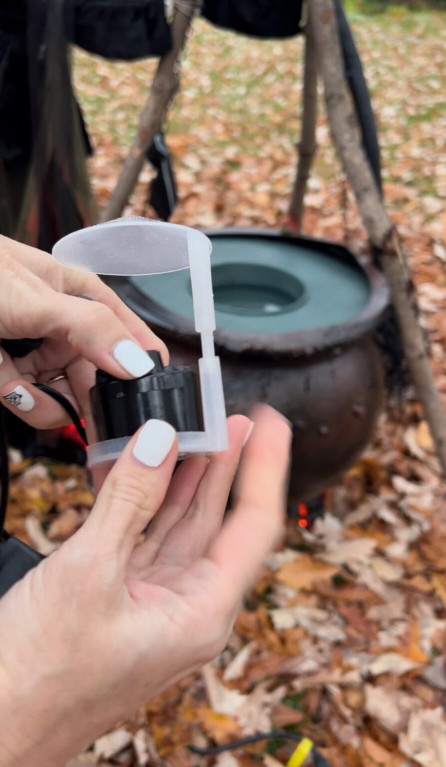DIY Witch Cauldron - Build and Create Home