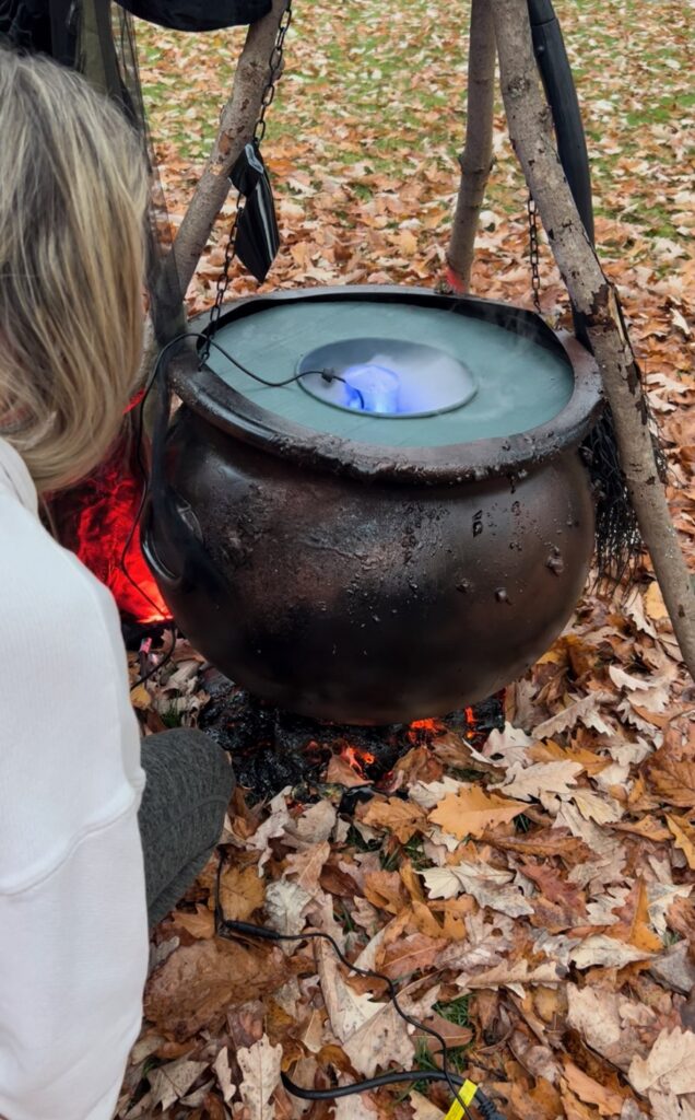 DIY Witch Cauldron - Build and Create Home