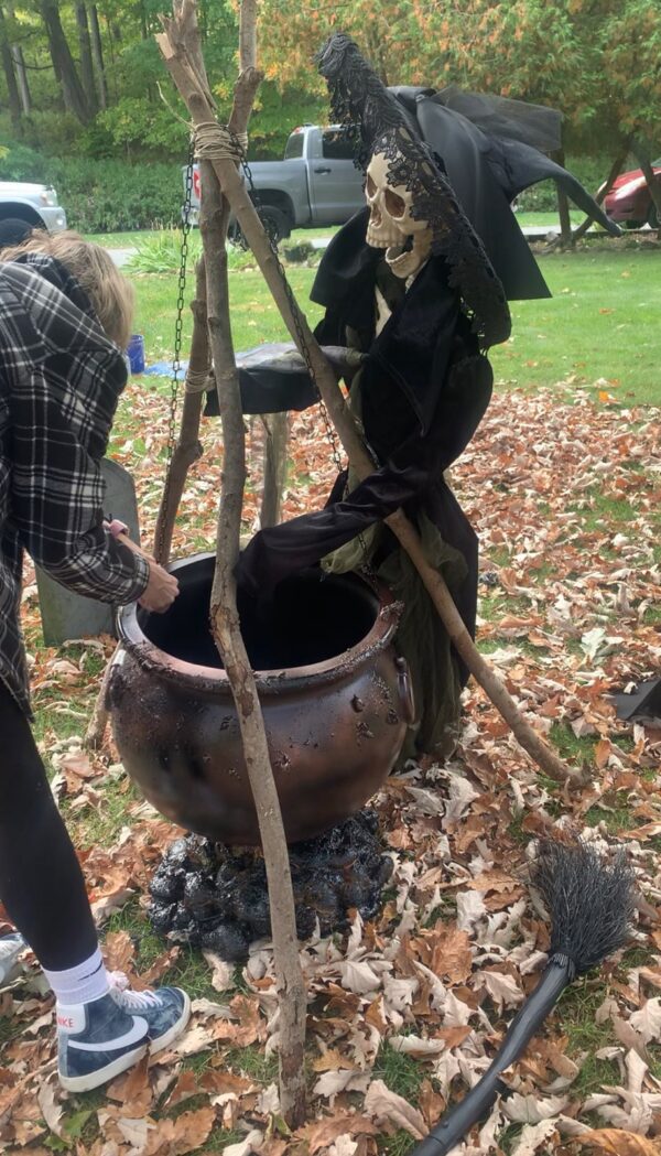 DIY Witch Cauldron - Build and Create Home